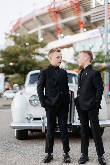 Chic Nissan Stadium Wedding Reception - Nashville Photographer