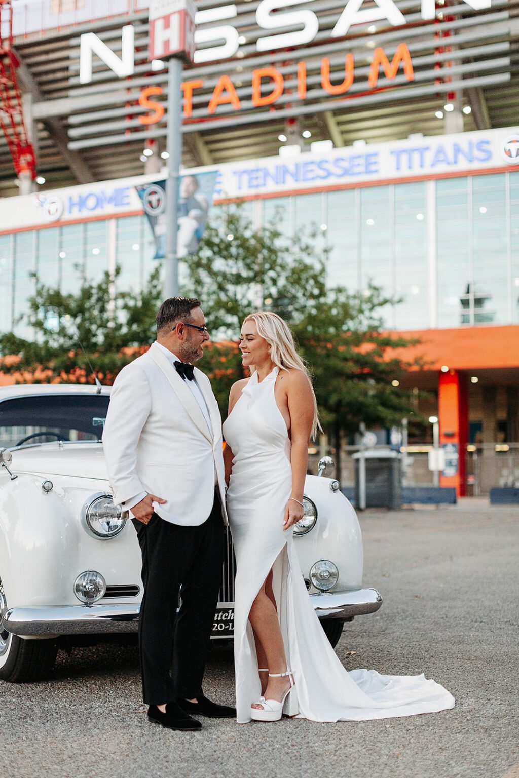 Chic Nissan Stadium Wedding Reception - Nashville Photographer