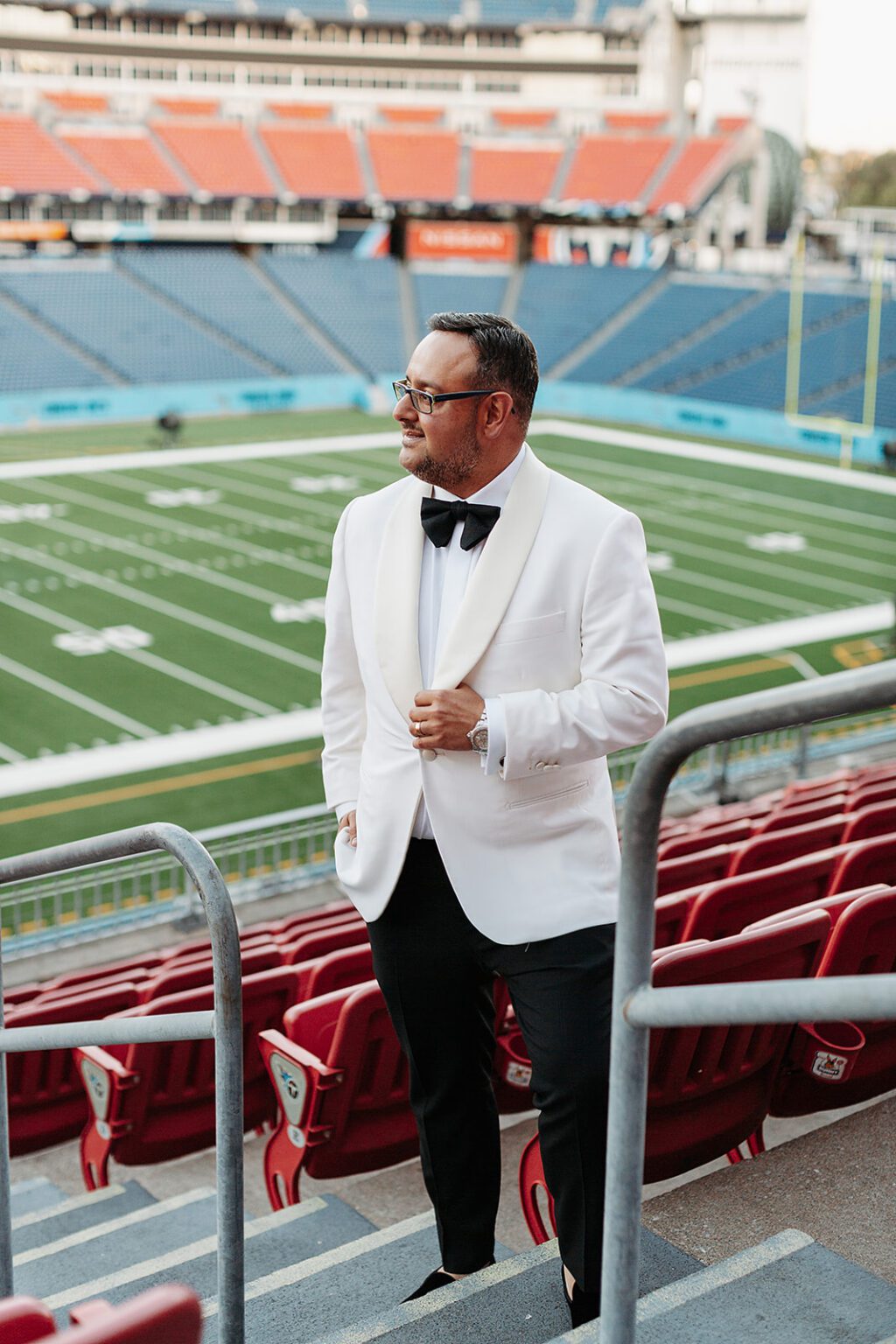 Chic Nissan Stadium Wedding Reception - Nashville Photographer